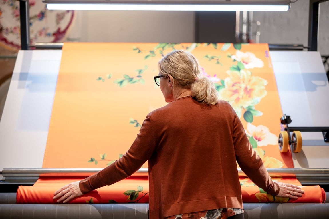 SPGPrints | Javelin: Digital Inkjet Printer for Fabric